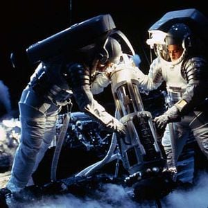 Derin Darbe: Fotoğraflar ve afişler - Beyazperde.com