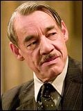 Roger Lloyd-Pack - Beyazperde.com