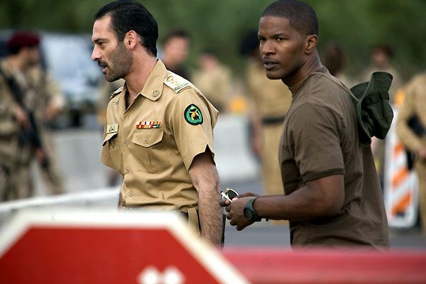 Peter Berg resimleri - Krallık : Fotoğraf Peter Berg, Ashraf Barhom ...