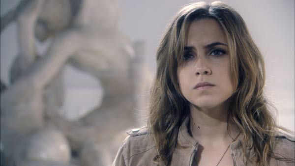 Ángel o demonio: Fotoğraf Aura Garrido isimlerini içeren 136 ...