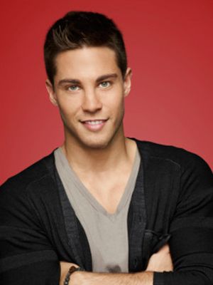 Dean Geyer - Beyazperde.com
