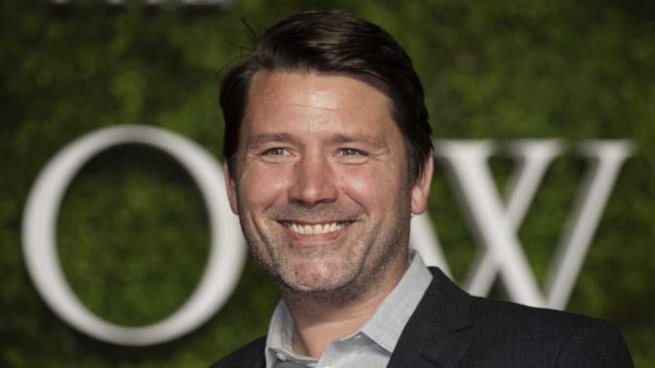 ‘The Crown’un Yönetmeni Benjamin Caron, Apple Filmi ‘Sharper’ı ...