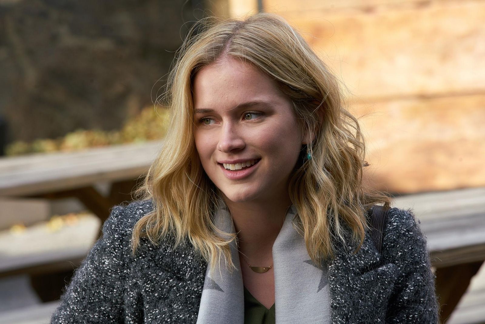 Elizabeth Lail resimleri - Fotoğraf Elizabeth Lail - Beyazperde.com