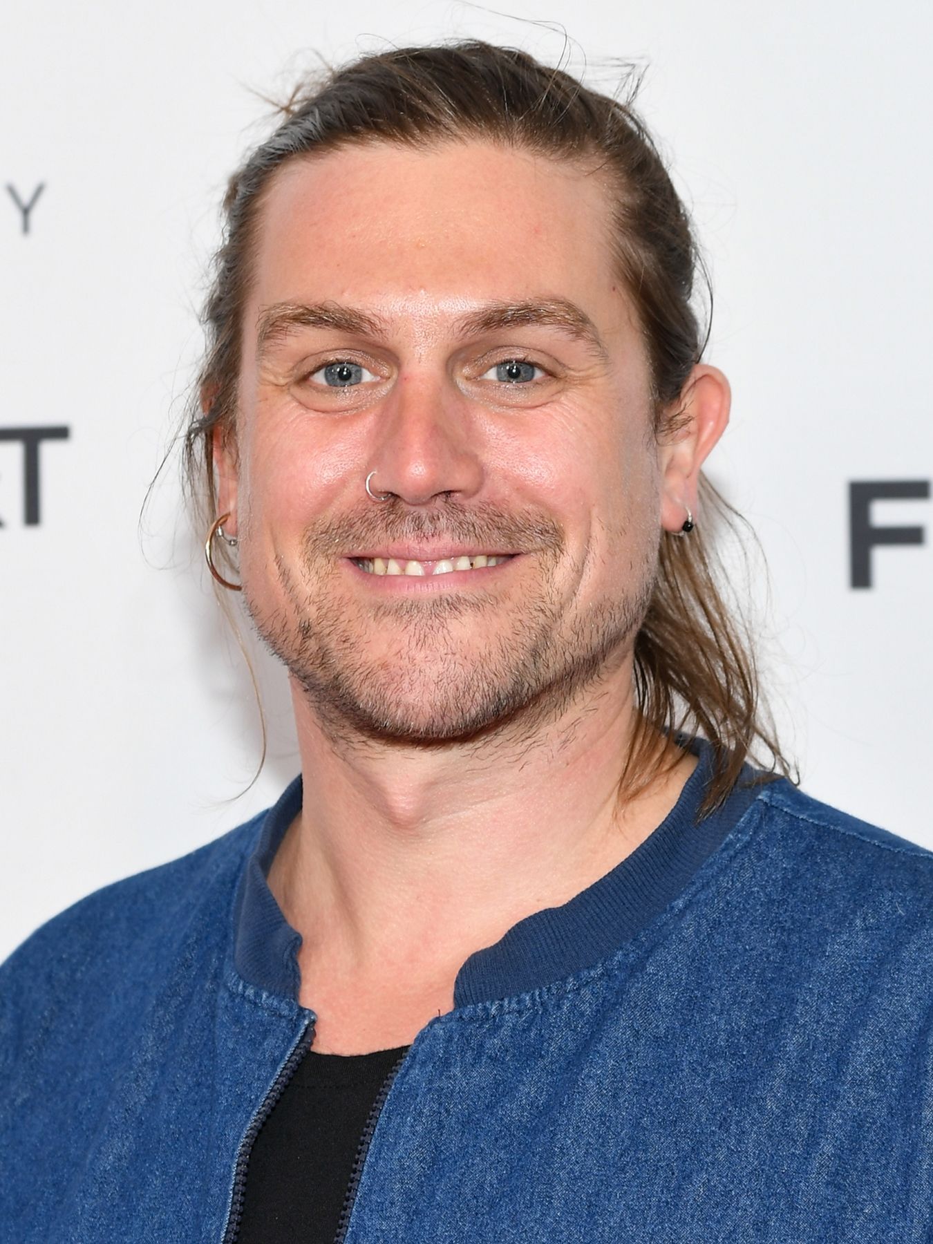 Tim Travers Hawkins - Beyazperde.com