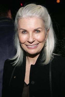 Robyn Nevin - Beyazperde.com