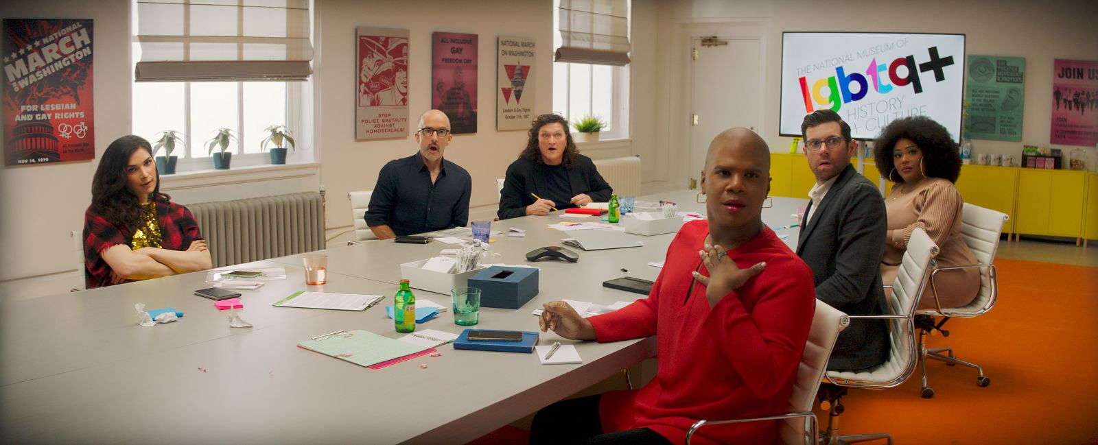 Jim Rash resimleri - Bros : Fotograf Billy Eichner, Dot-Marie Jones ...