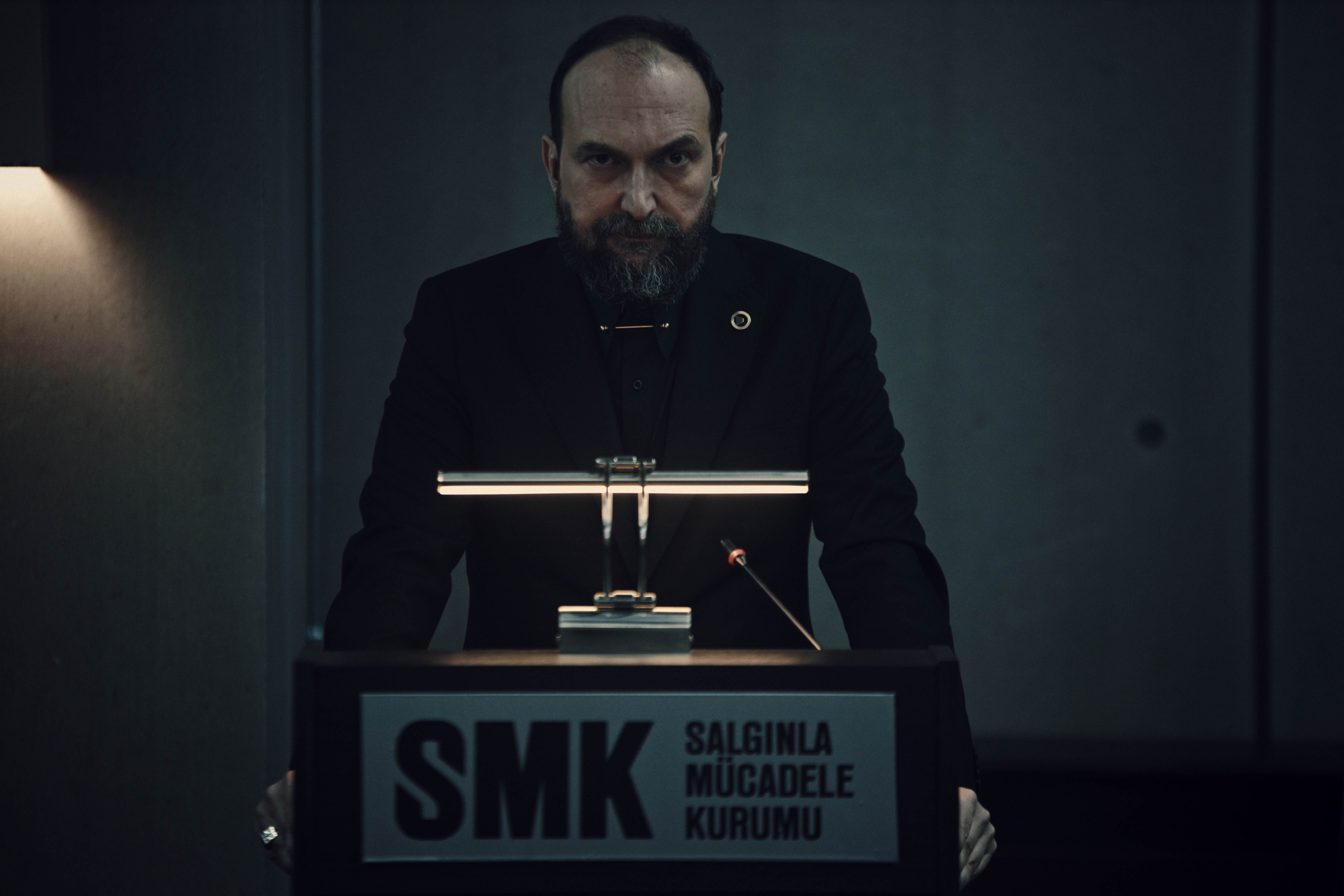 Sıcak Kafa: Sıcak Kafa : Fotoğraf isimlerini içeren 25 fotoğraftan 12 ...