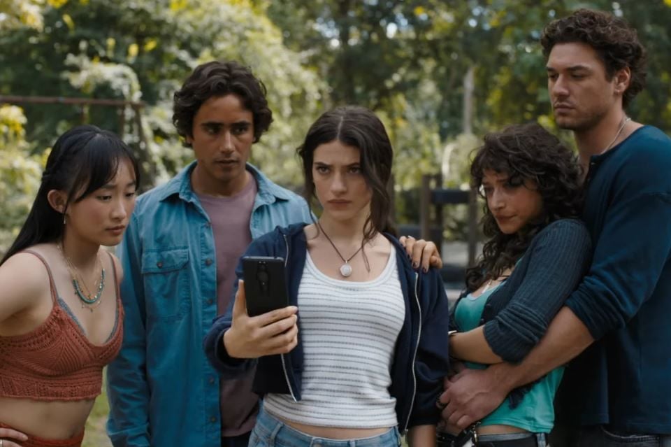 Ji-young Yoo resimleri - Until Dawn: Şafağa Kadar : Fotoğraf Ella Rubin ...